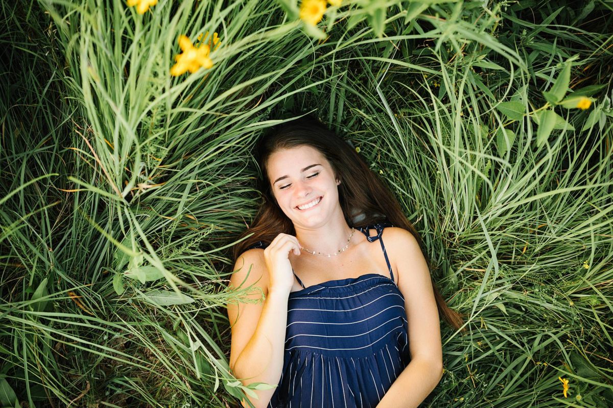 Andover | Senior Portrait Session - shanelongphotography.com