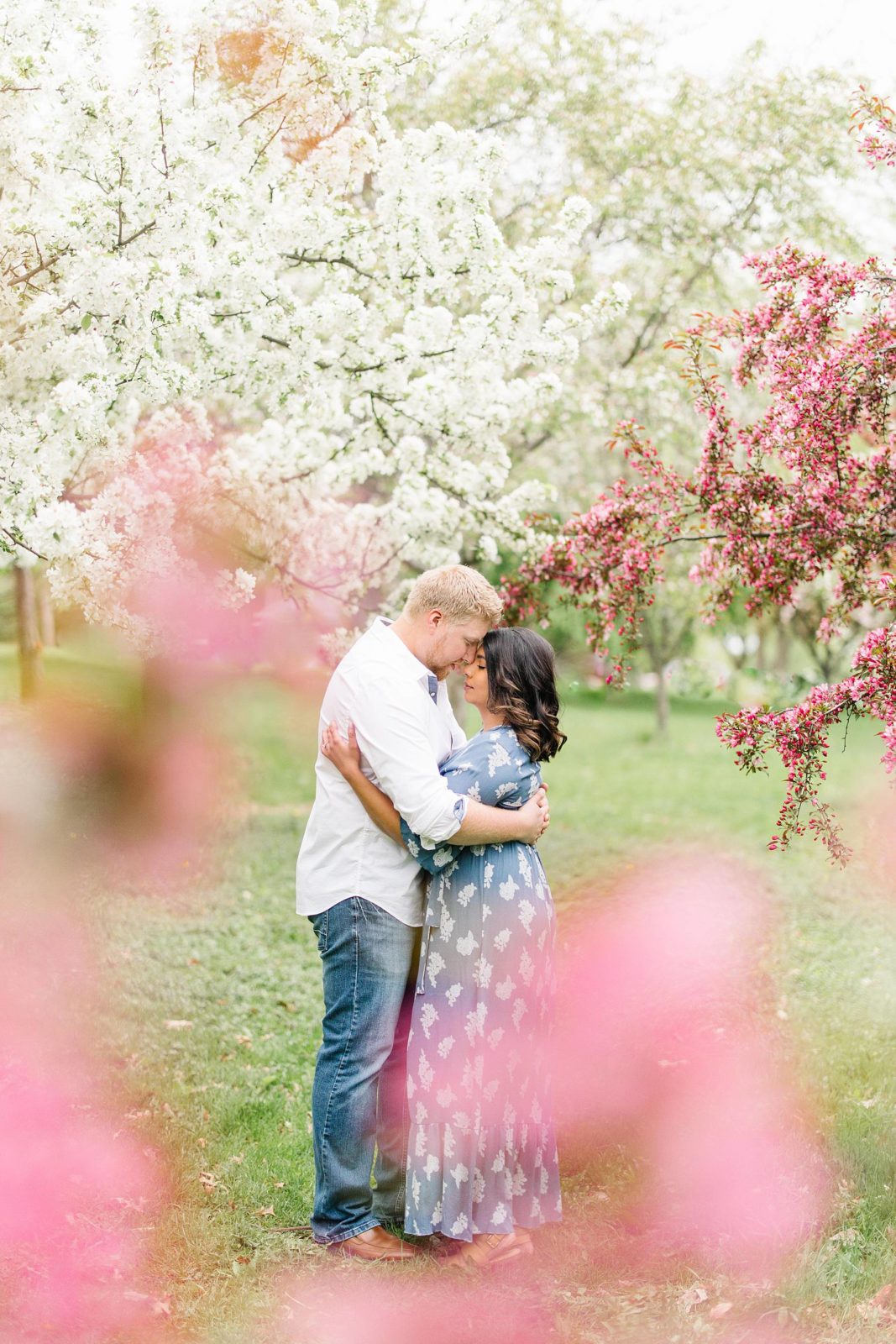 Lyndale Park Rose Garden | Spring Engagement - shanelongphotography.com