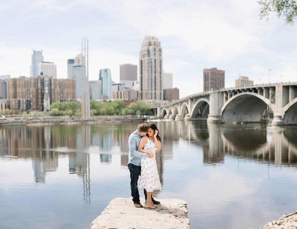 St. Anthony Main | Spring Engagement - shanelongphotography.com