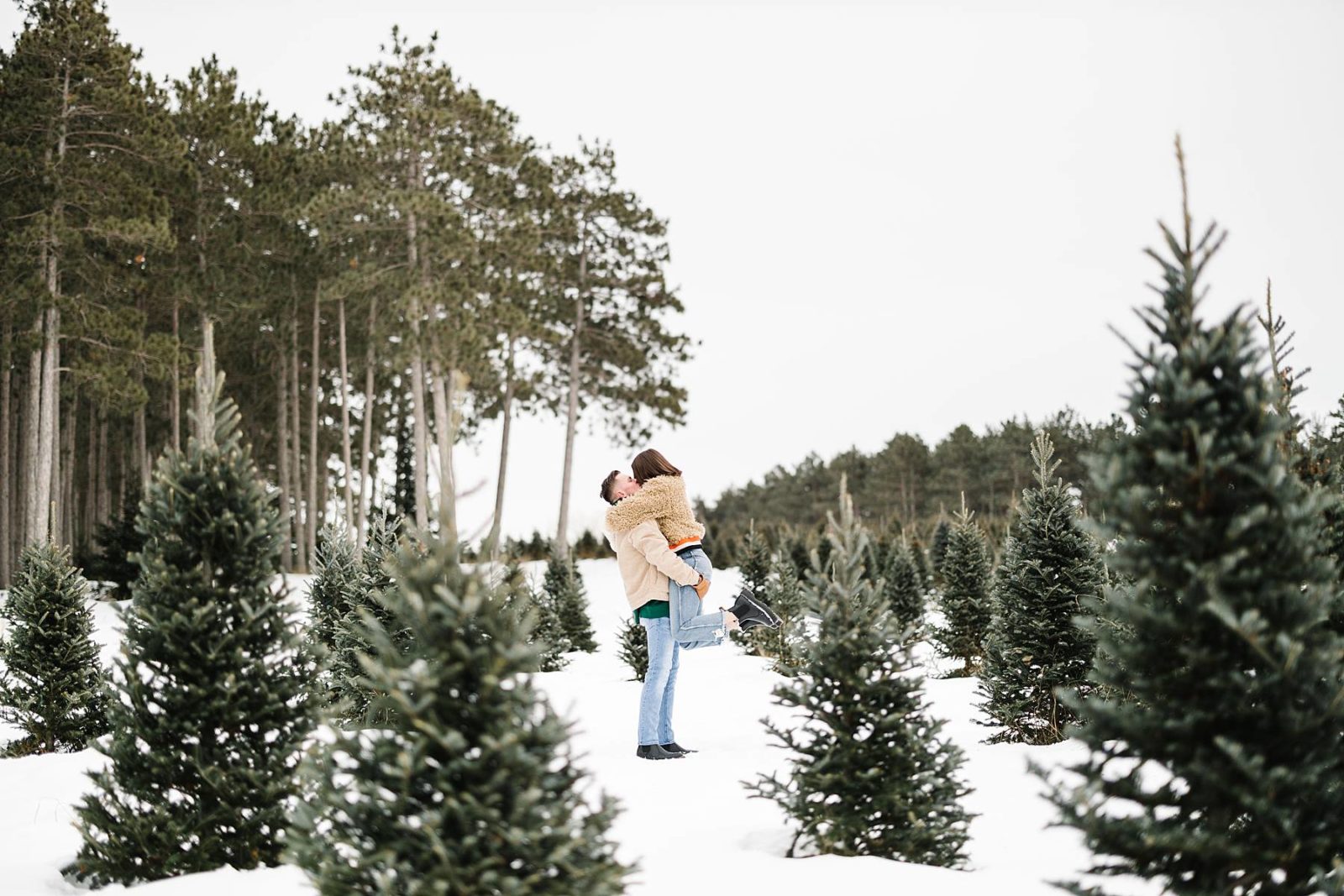 Hansen Tree Farm | Engagement - shanelongphotography.com