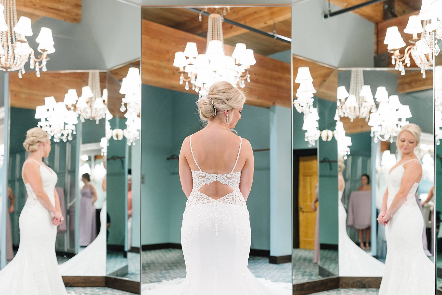 Bridal Suite and Wedding Day Prep | Photography - shanelongphotography.com