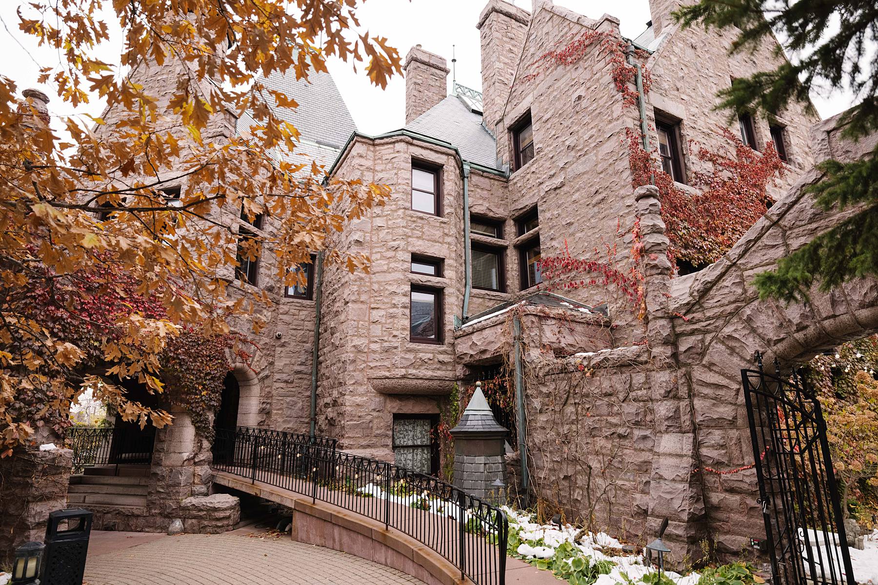 Van Dusen Mansion | Wedding - shanelongphotography.com