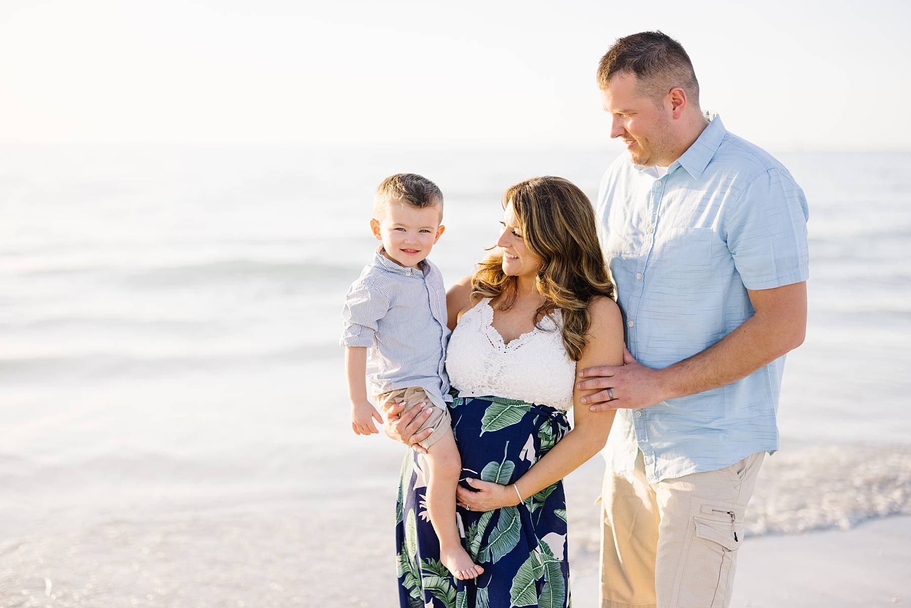 Clearwater, Florida | Family Portrait Session - shanelongphotography.com
