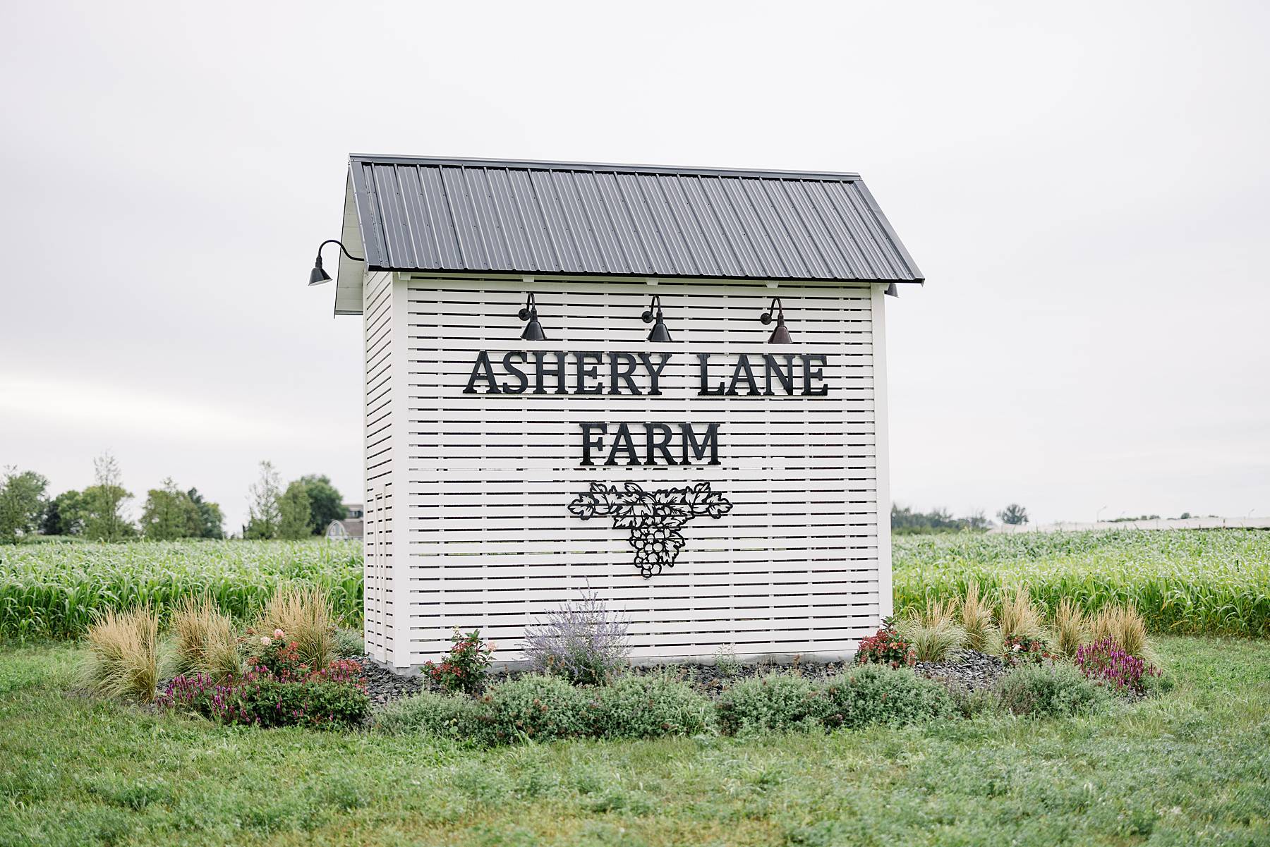 Ashery Lane Farm | Wedding - shanelongphotography.com