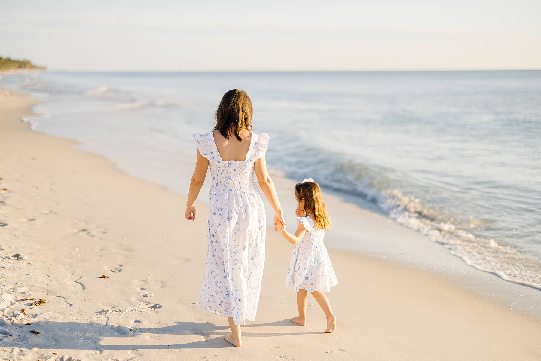 Naples Beach | Sunset Family Portrait Session - shanelongphotography.com