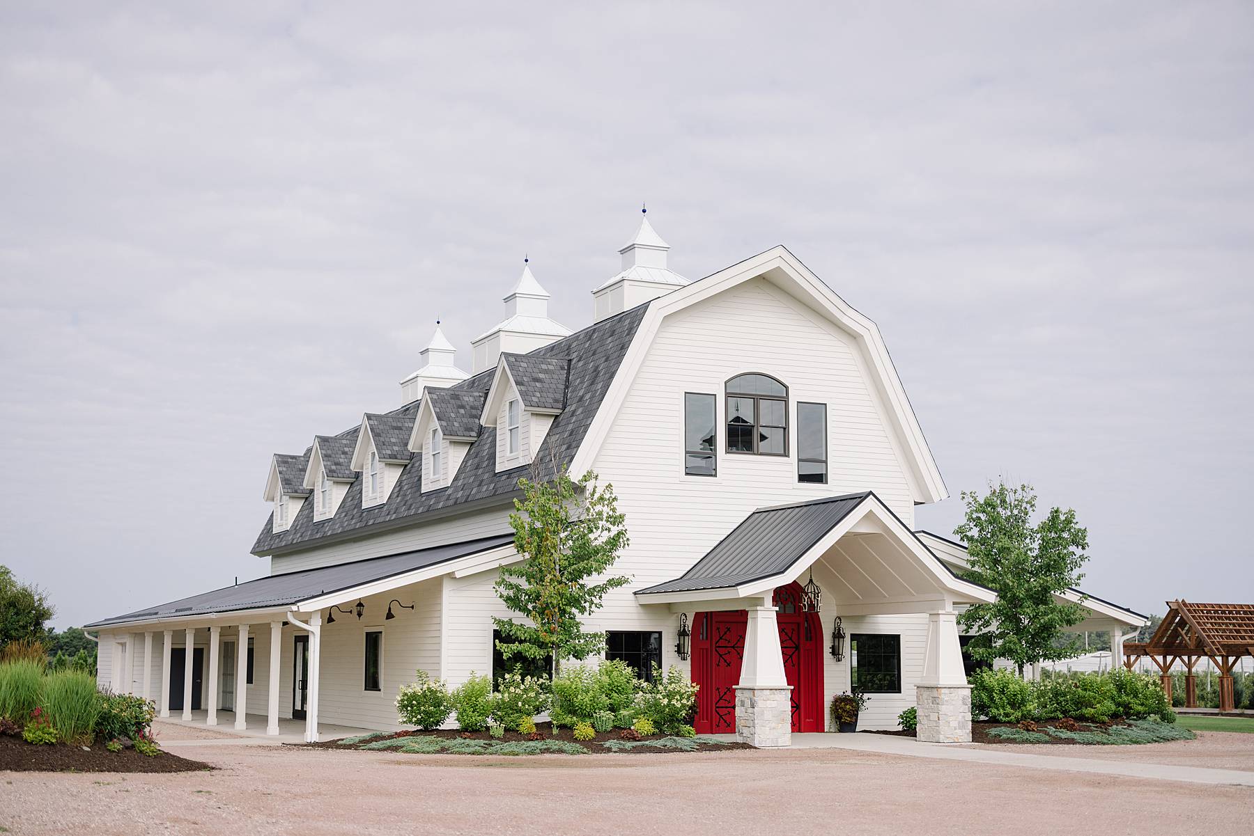Ashery Lane Farm, Mayer | Wedding - shanelongphotography.com