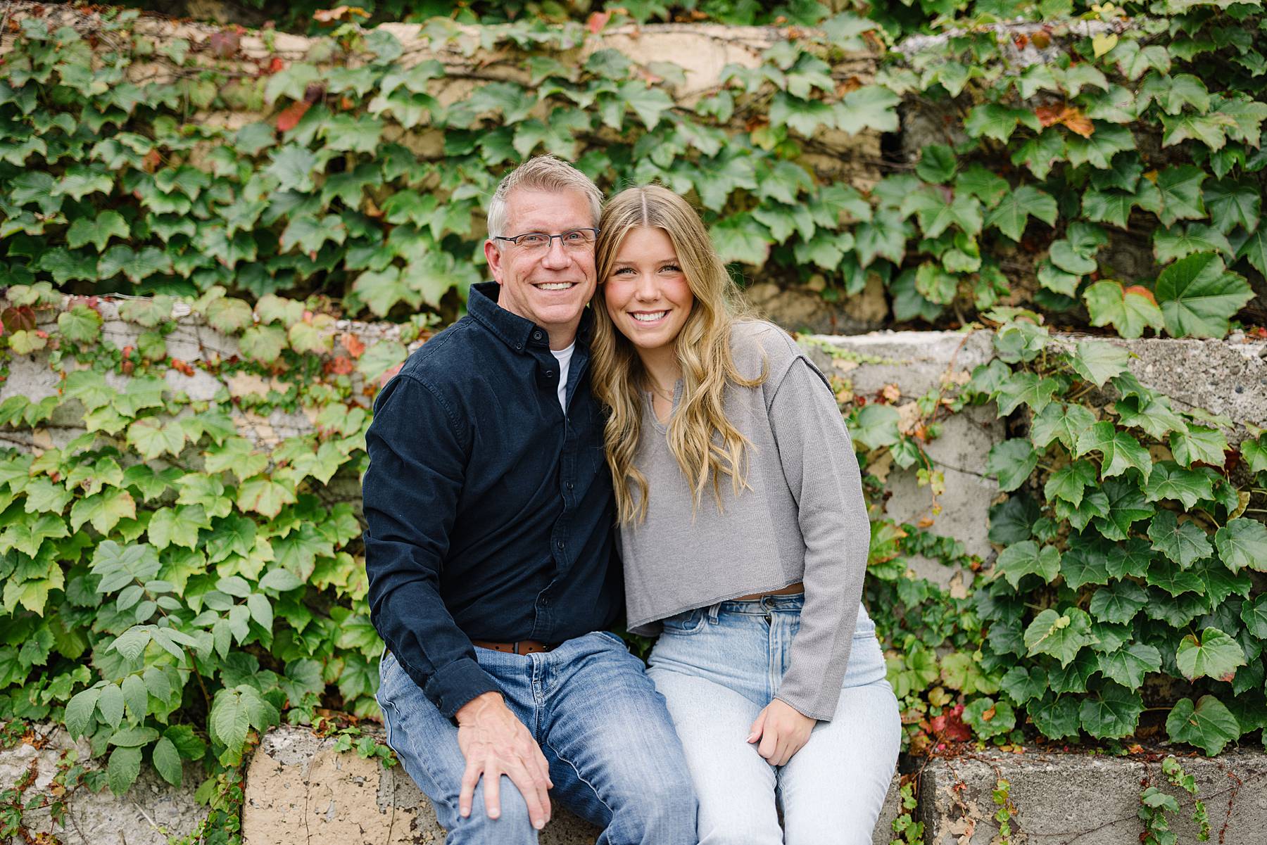 Stillwater, MN | Fall Family Portrait Session - shanelongphotography.com