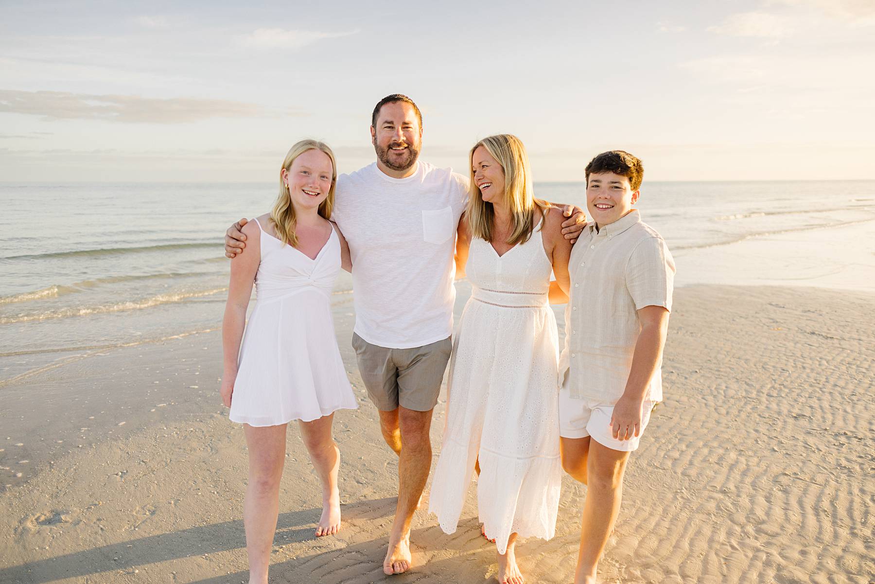Lighthouse Beach | Sunset Family Portrait Session ...