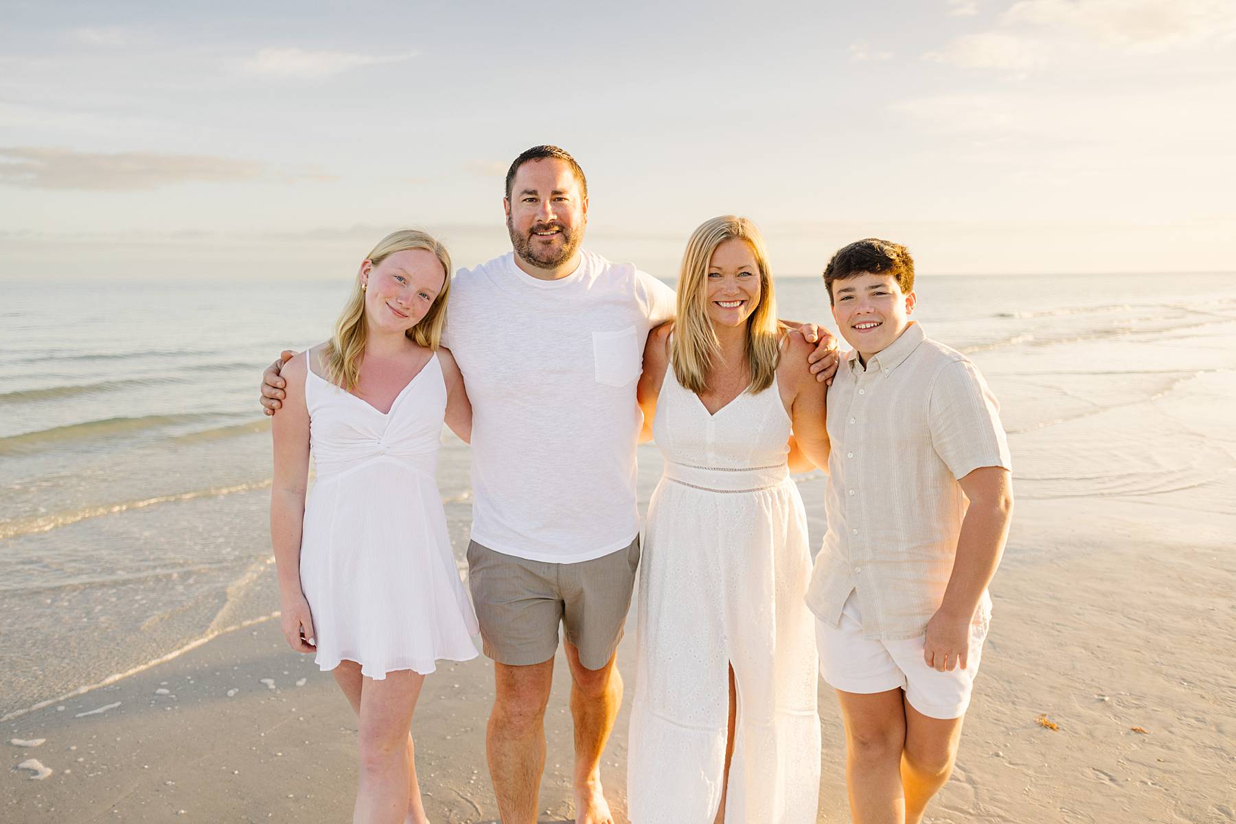 Lighthouse Beach | Sunset Family Portrait Session ...