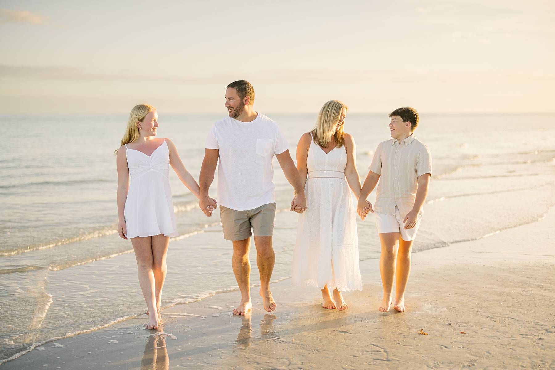 Lighthouse Beach | Sunset Family Portrait Session ...